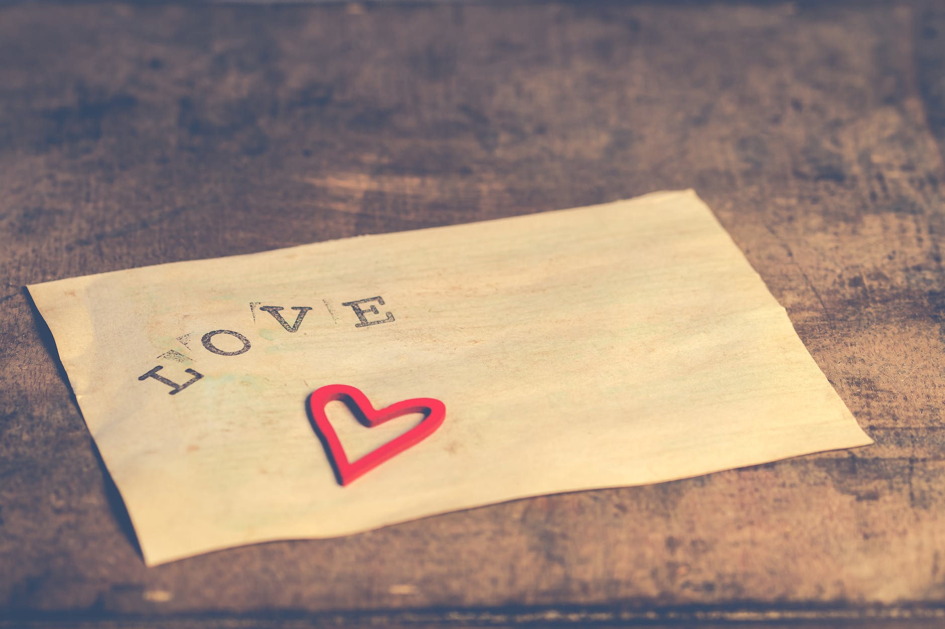 Cara membuat surat cinta yang romantis | Planetbiz Blog